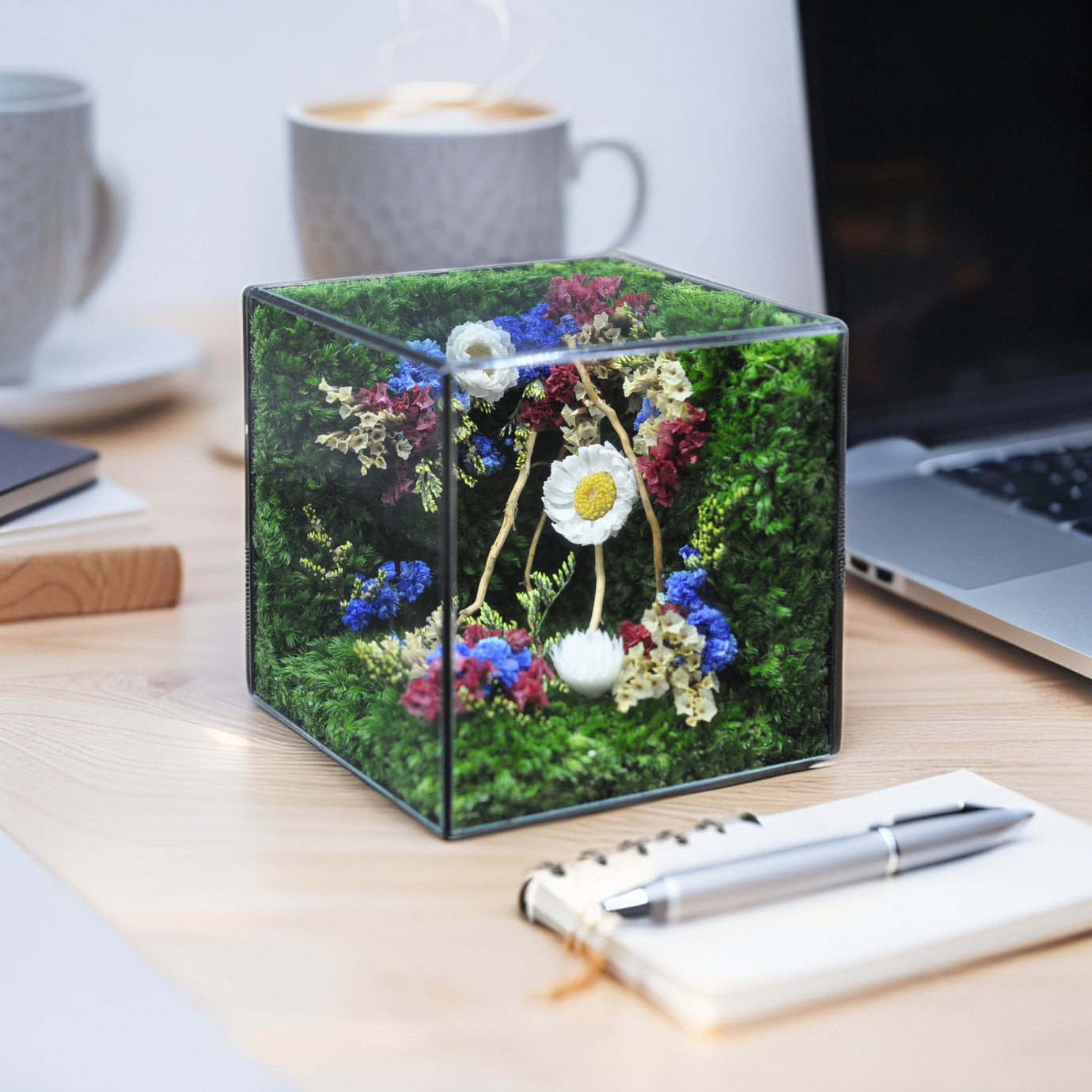 MophonicHome - Crystal Floral Cube Gift